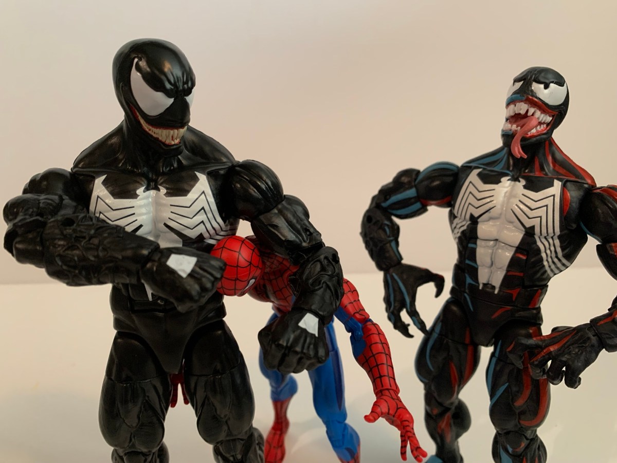 Marvel Legends Walmart Exclusive Retro Card Venom | The Nostalgia Spot