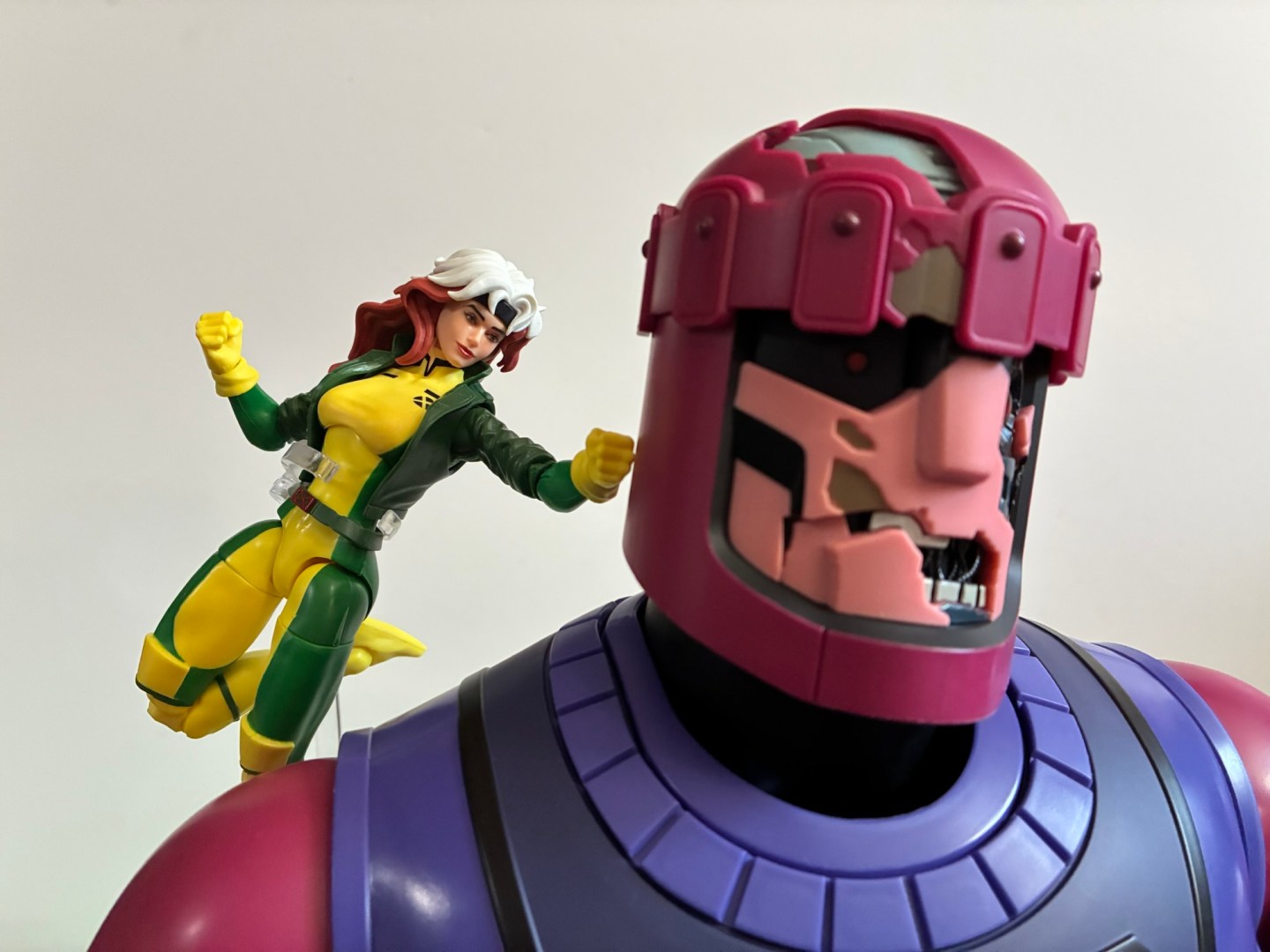 Marvel Legends X-Men ’97 Sentinel | The Nostalgia Spot